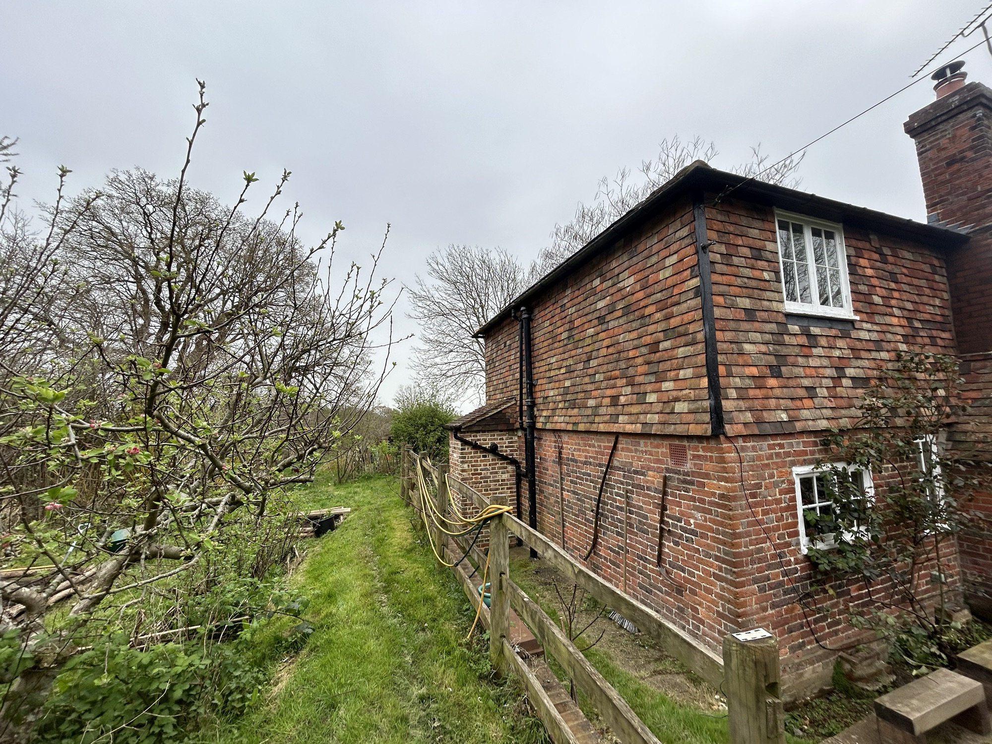 Glebe Cottage: A Historic Overview and Architectural Significance